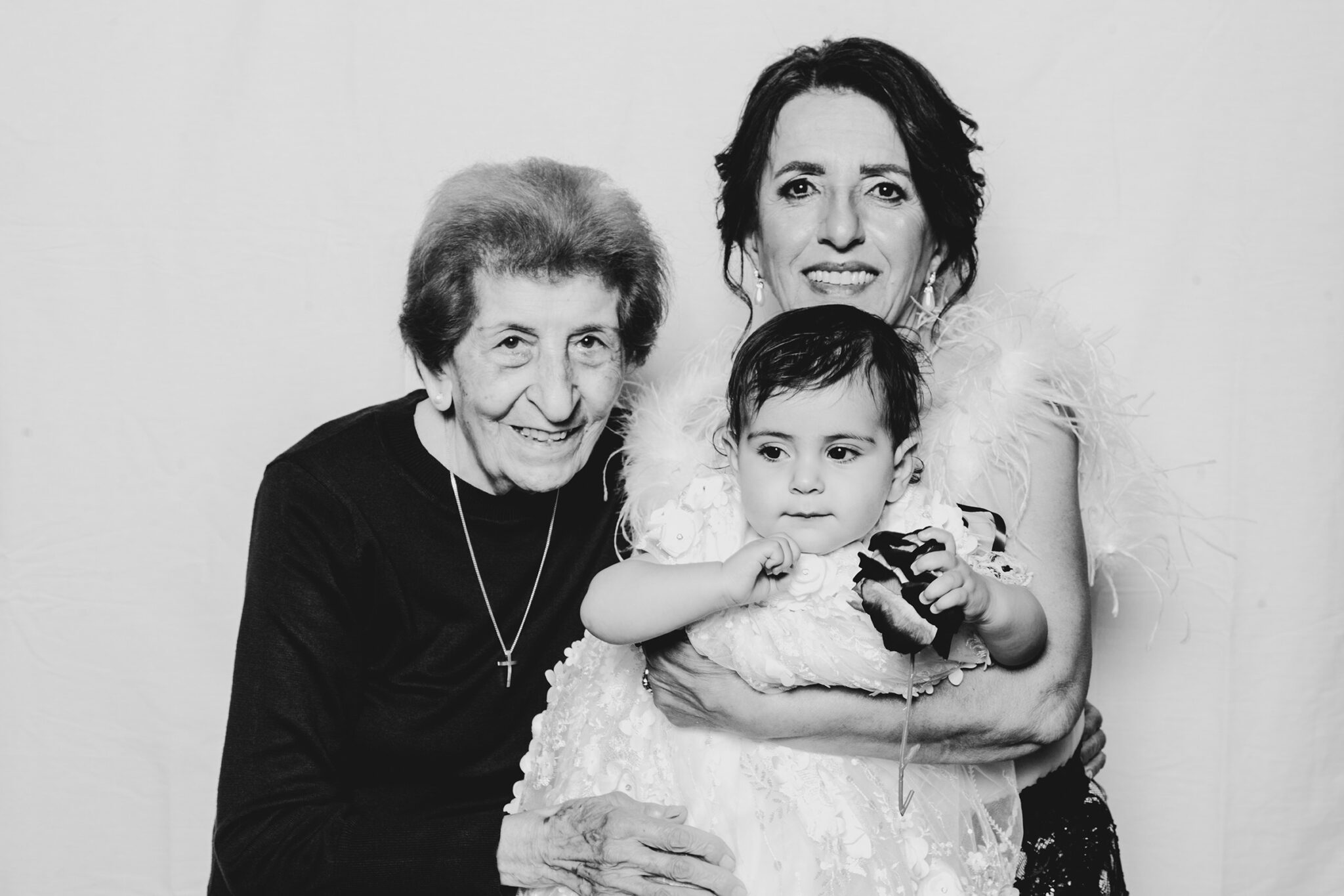 Liminal Portraits – Your Premier Black and White Photography Experience.